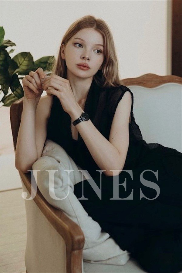 リリ ローズ(Lili Rose)のモデル情報 - 外国人・ハーフモデル事務所JUNESMODELS