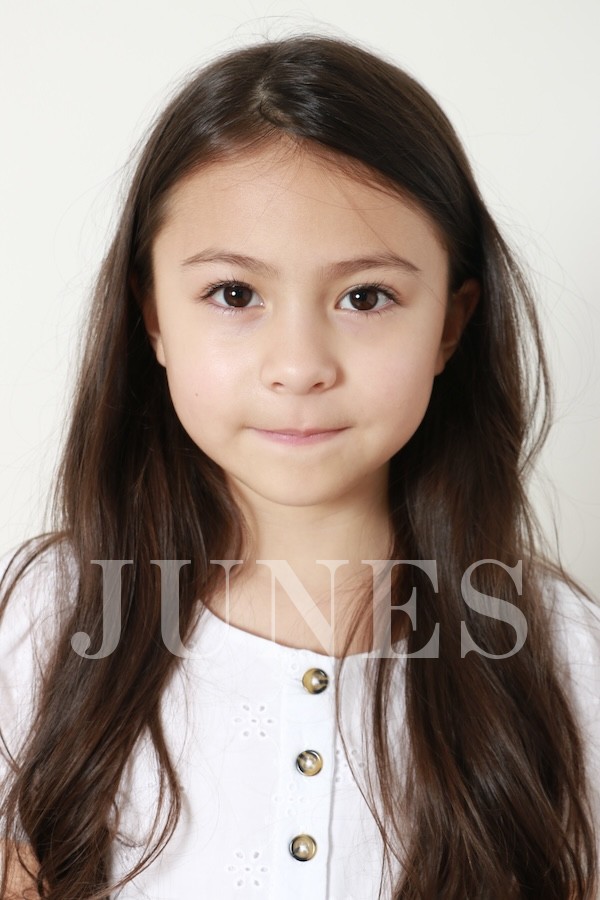 イサベラ トルトン(Isabella Thornton)のモデル情報 - 外国人・ハーフモデル事務所JUNESMODELS